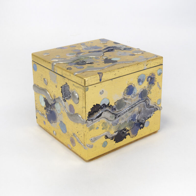 Tabletop Objects Archives | R & Company